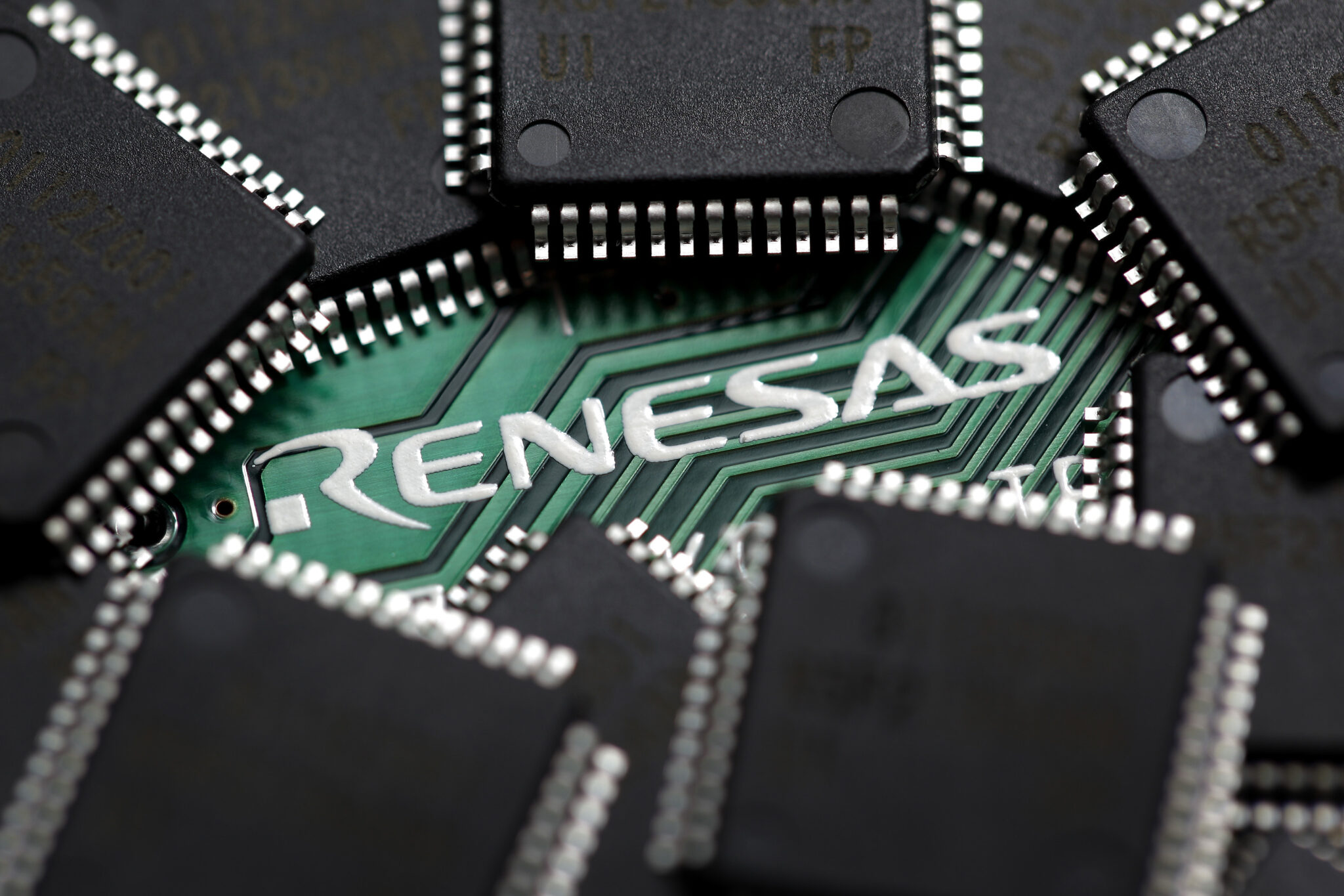 Renesas Electronics Corp takes up offer to buy Dialog Semi for $5.9 ...