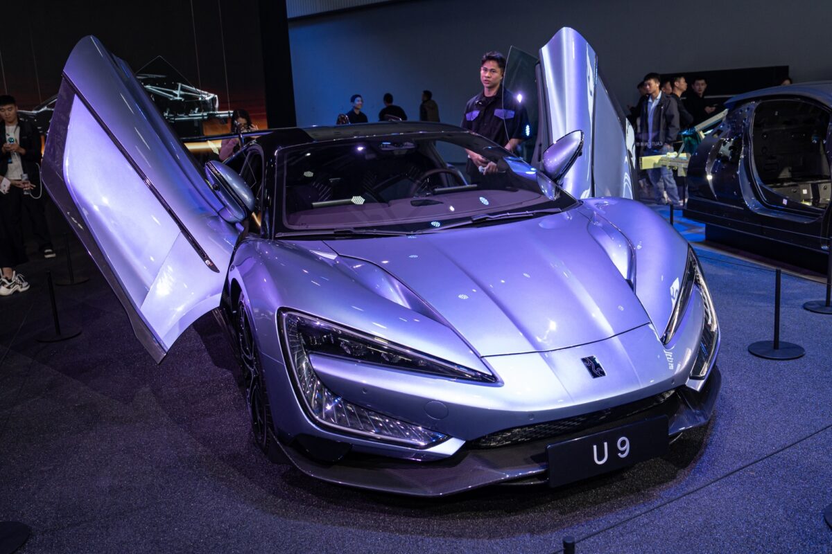 BYD reveals R4.5-million Yangwang U9 supercar to rival